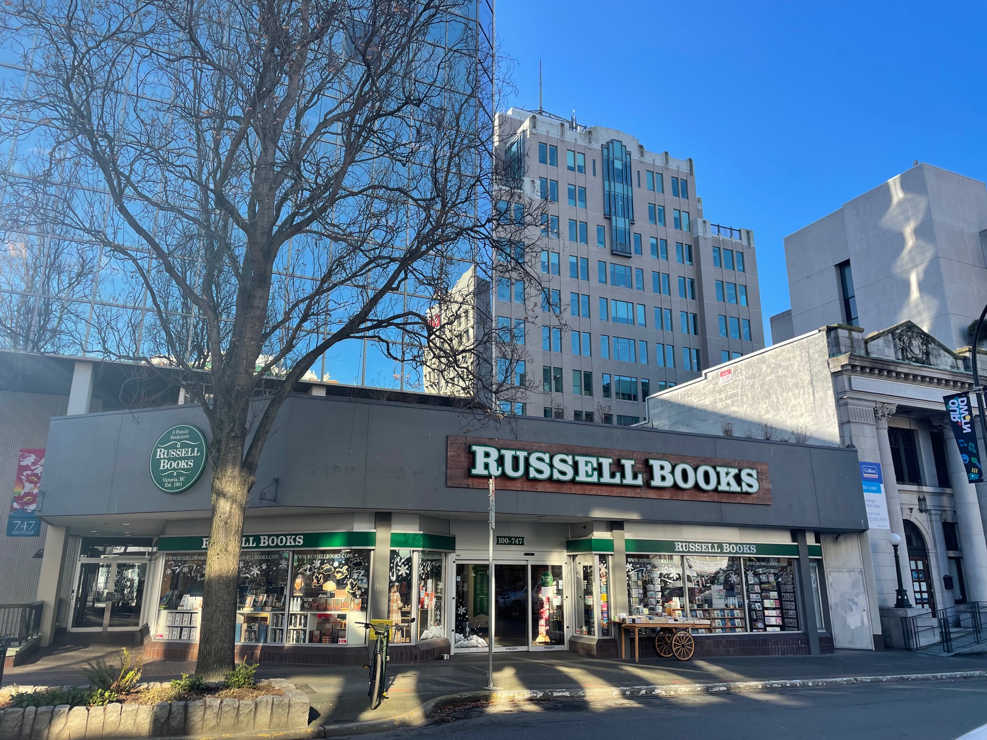 Russell Books – Used Books Victoria & Beyond